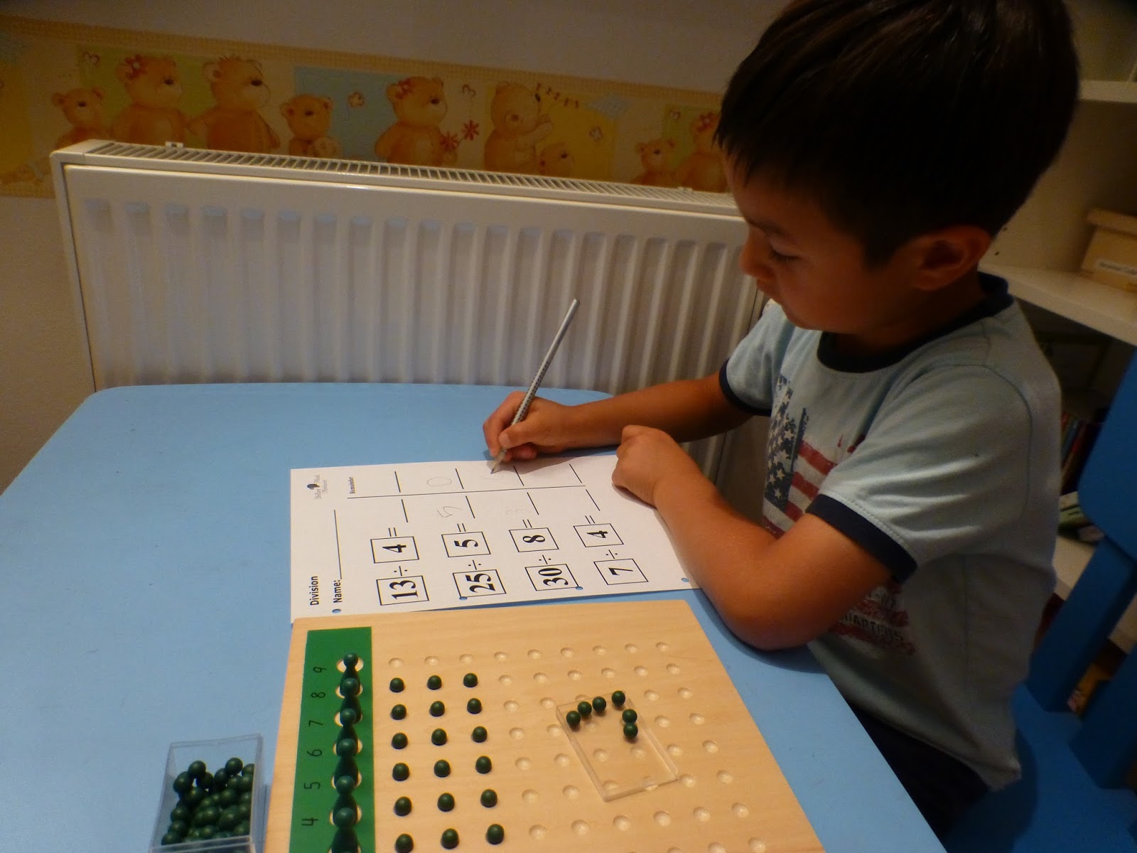 Family FECS: Montessori Activity: Division Board - Dynamic Division ...