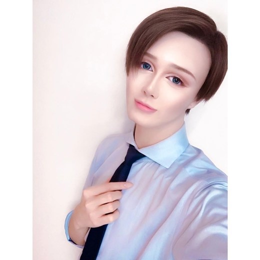Legendary pitcher's son shares lifelike 'Barbie Doll' beauty on SNS ...