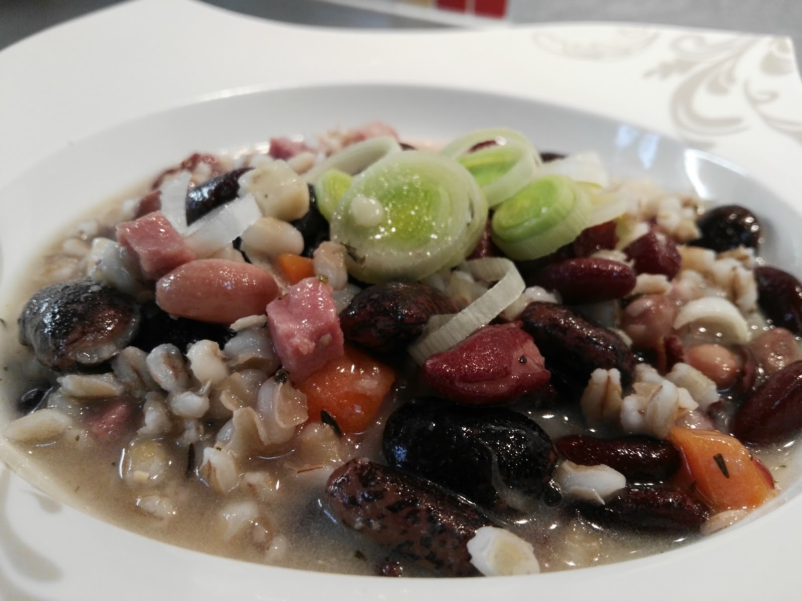 Bohneneintopf oder Ritschert, aus Großmutters Zeiten