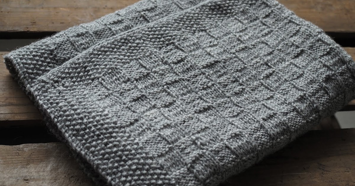 Neulottu peitto vauvalle / Valmiiseen pöytään