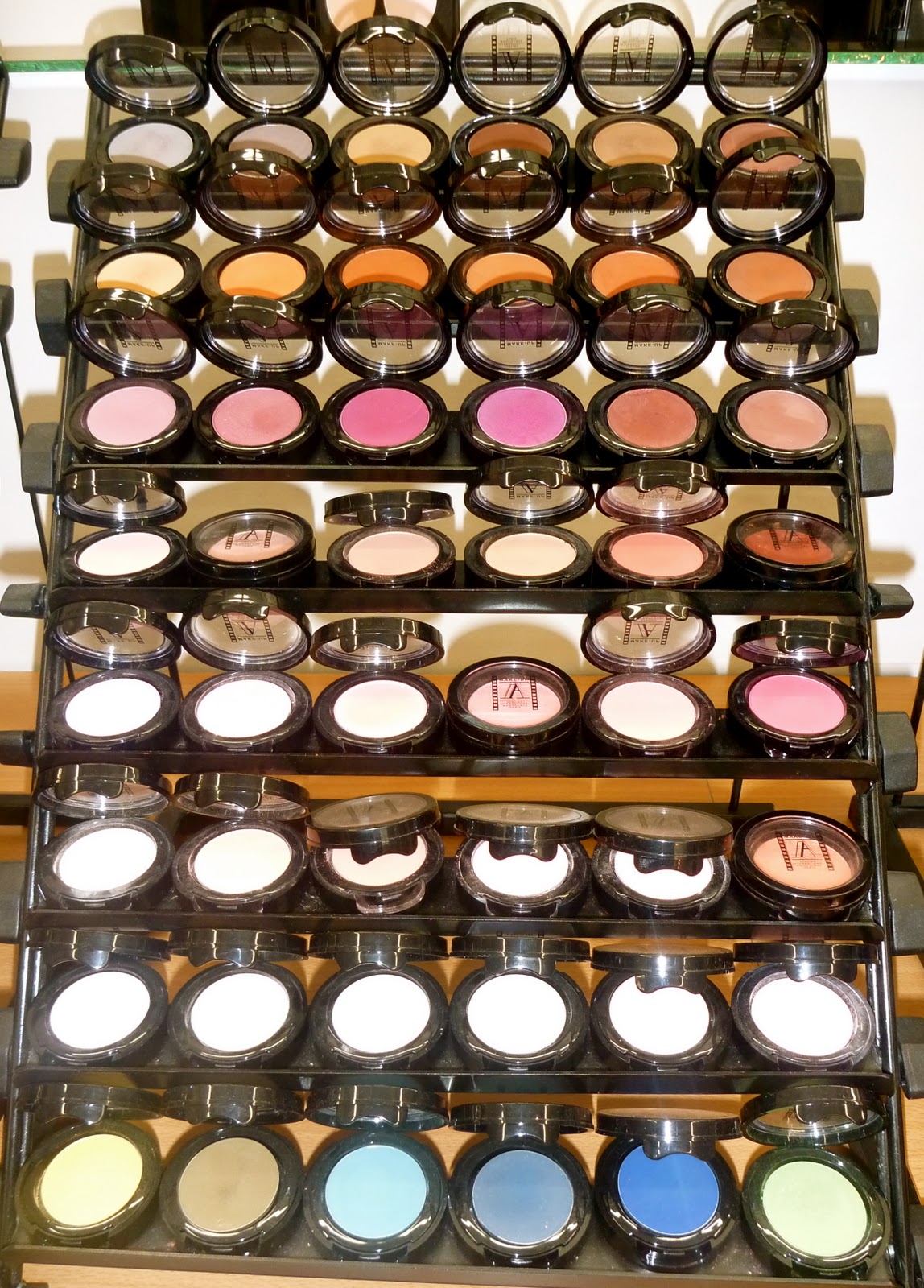 Shine Sparkle Smile: Make-Up Atelier Paris: Professional Makeup Divine