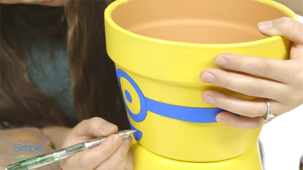 Easy Simple Gardening: How to Make a Minion Planter