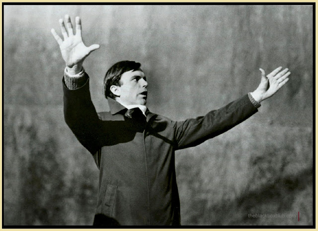 The Black Box Club: THE OMEN III : THE FINAL CONFLICT : REVIEW AND GALLERY