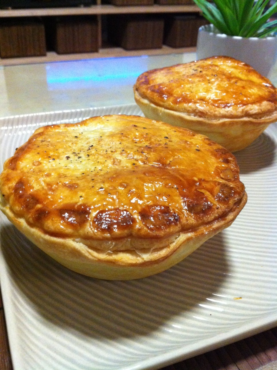 Dishing Up The World: Aussie Meat Pies