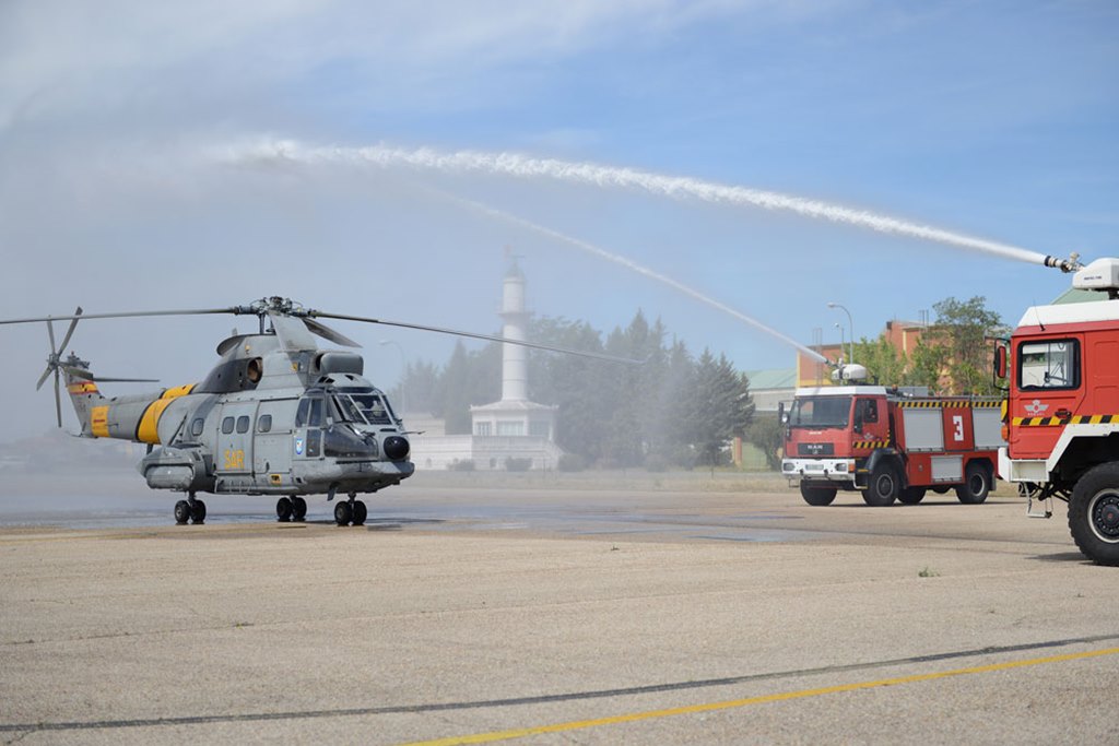 LAST FLIGHT OF SPANISH PUMA HELICOPTER - Blog Before Flight - Aerospace ...
