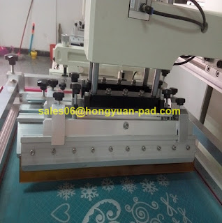silk screen printing machine: Flat bed screen printing machine