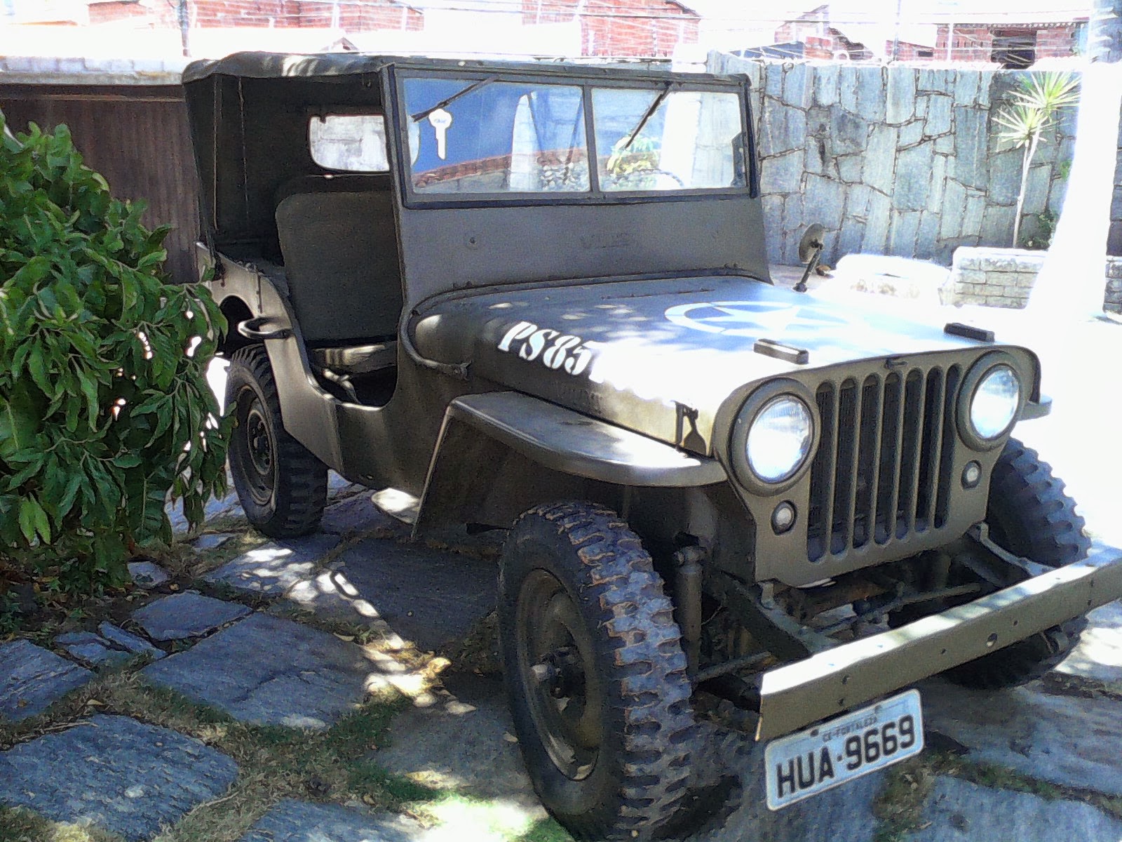 Ponto do Carro Antigo: VENDO JEEP WILLYS 1946