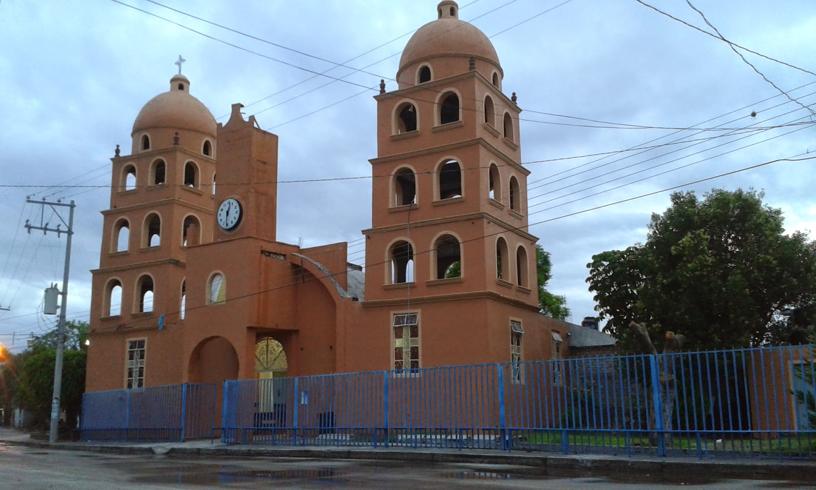 Gervacio Mendoza: Gervacio Mendoza 7 fotos