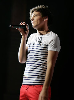 One Direction !: Young 1D: Louis :)