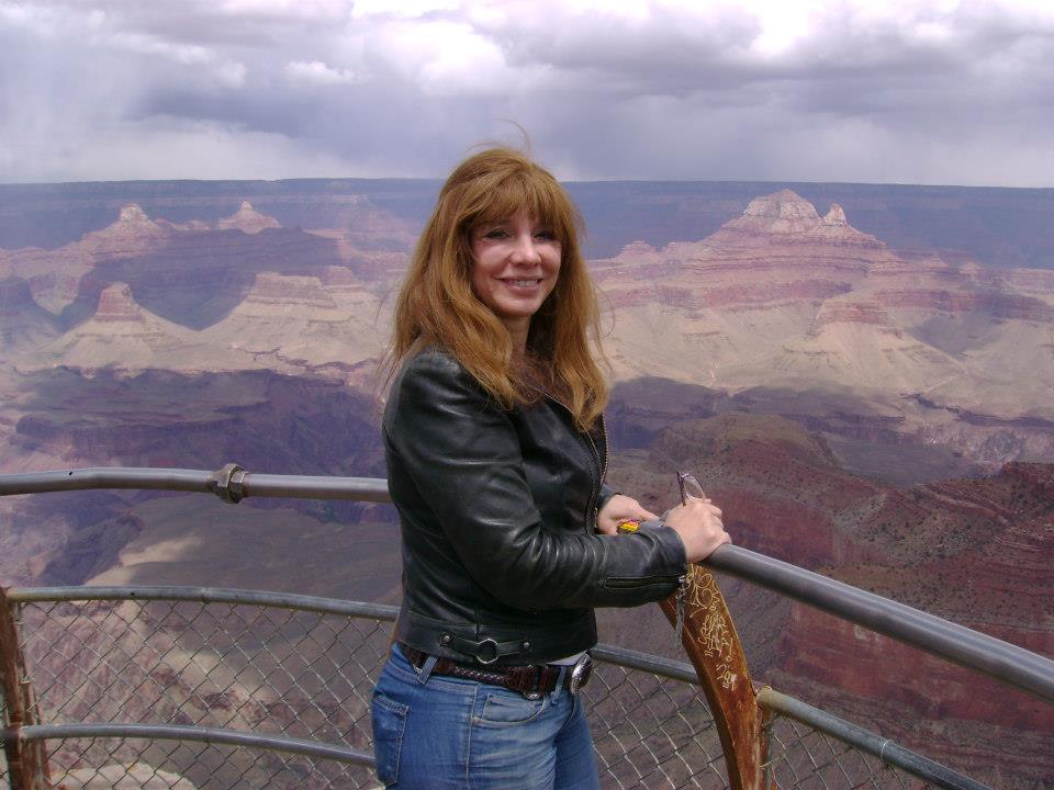 Nocturnia: L'INTERVISTA INTEGRALE CON CATHERINE ASARO!