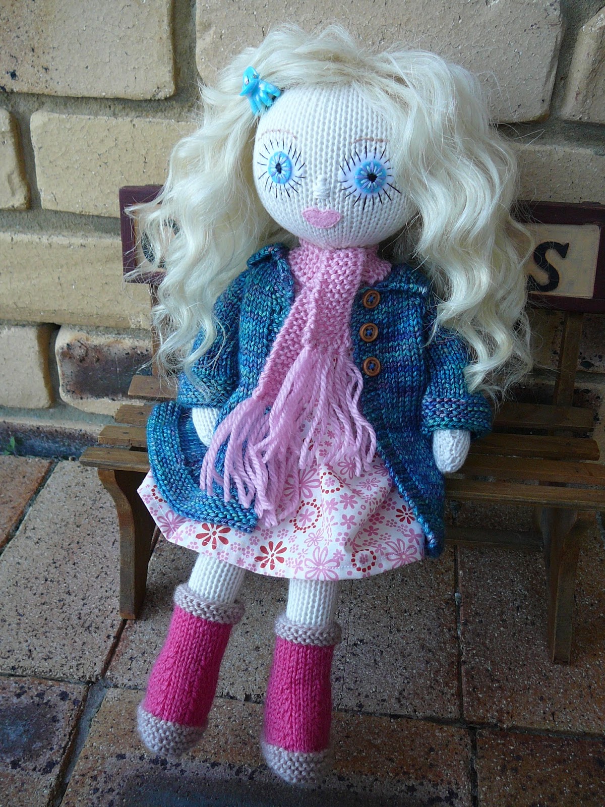 An Experiment in Knitted Dolls...