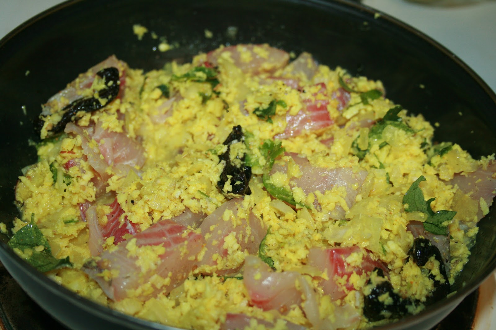 Third Kitchen: Meen (Tilapia) peera pattichathu / മീന്‍ പീര പറ്റിച്ചത്‌