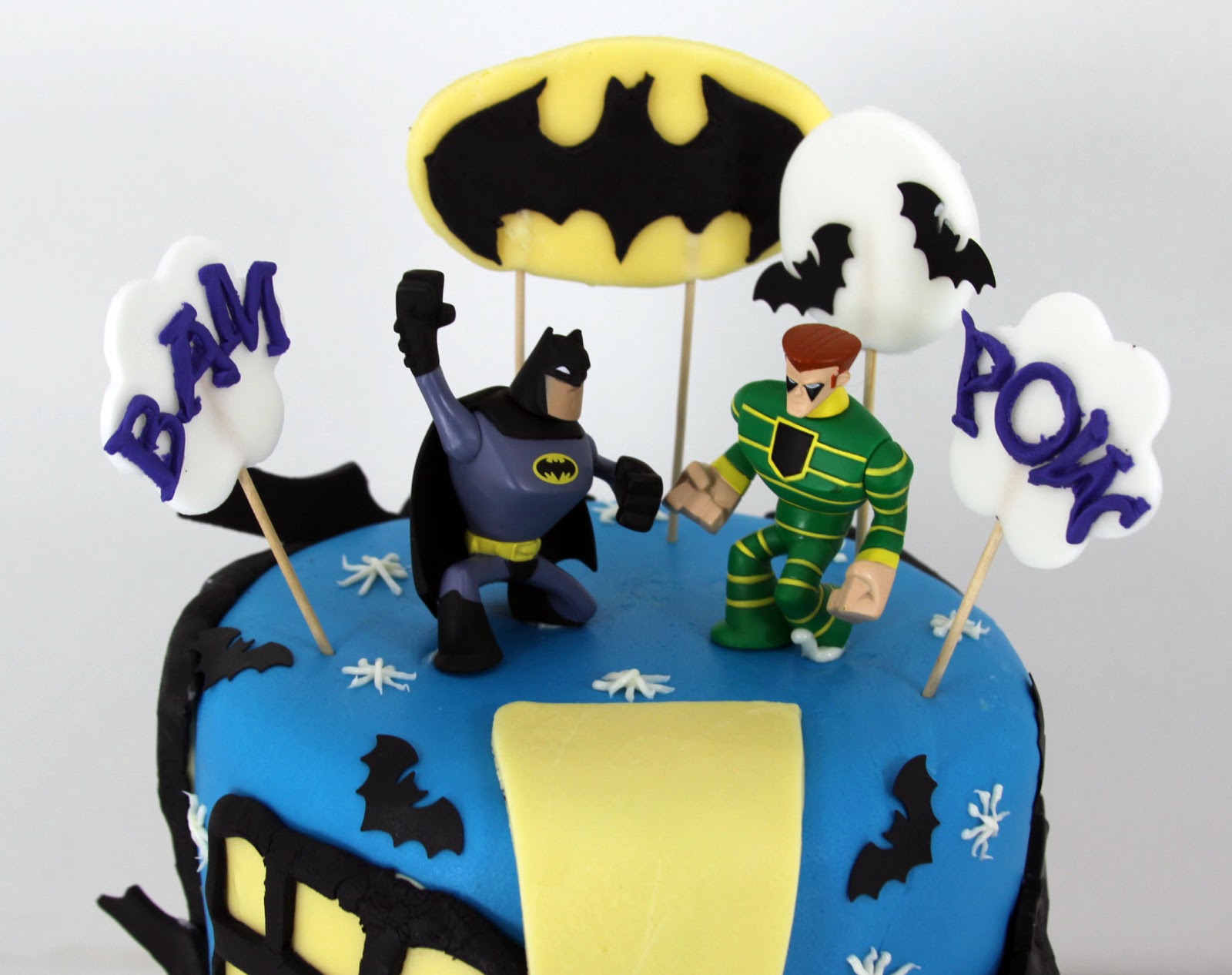 Tastefully Done Cakes: Birthday Cakes