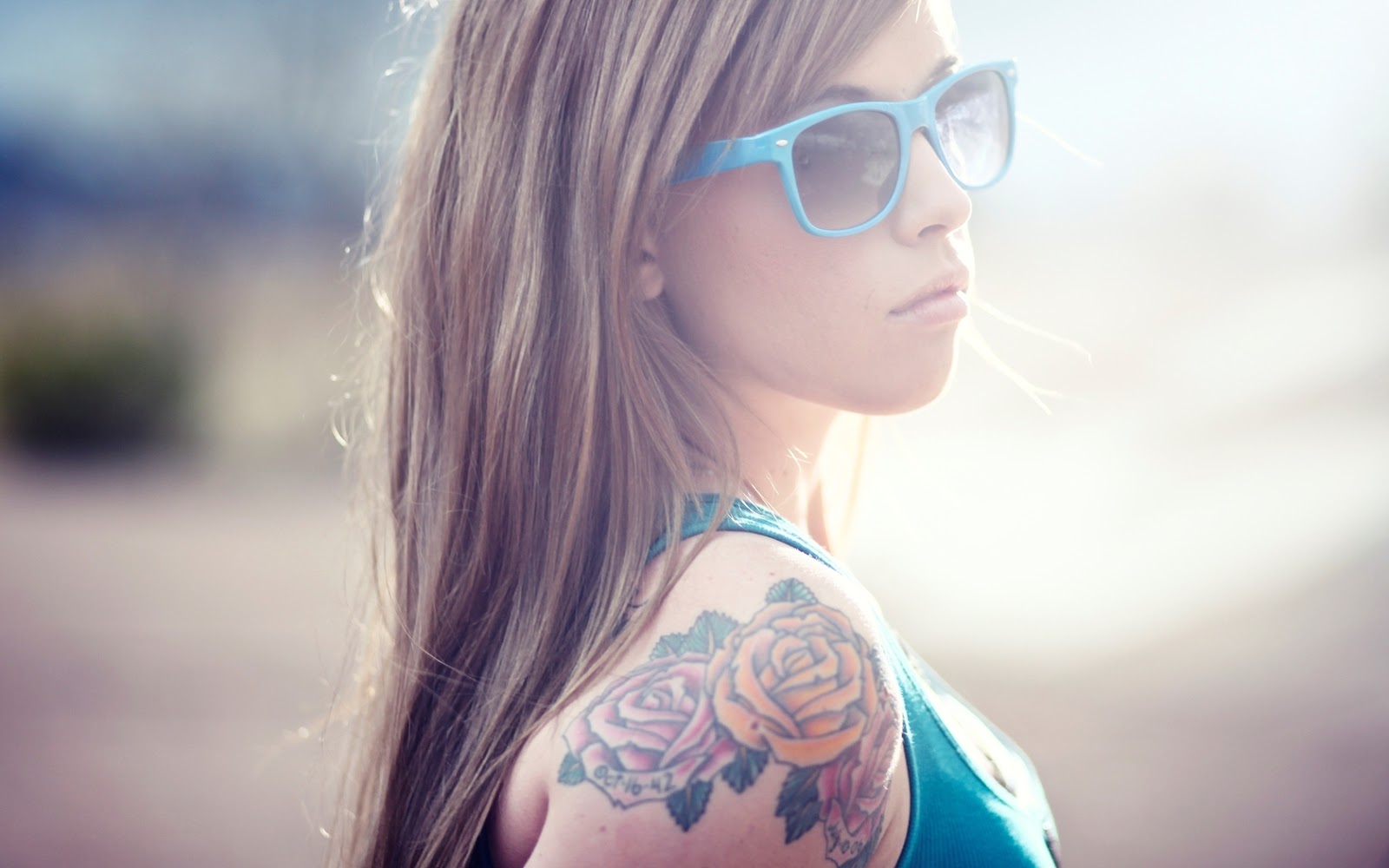 Tattooed Women Wallpaper
