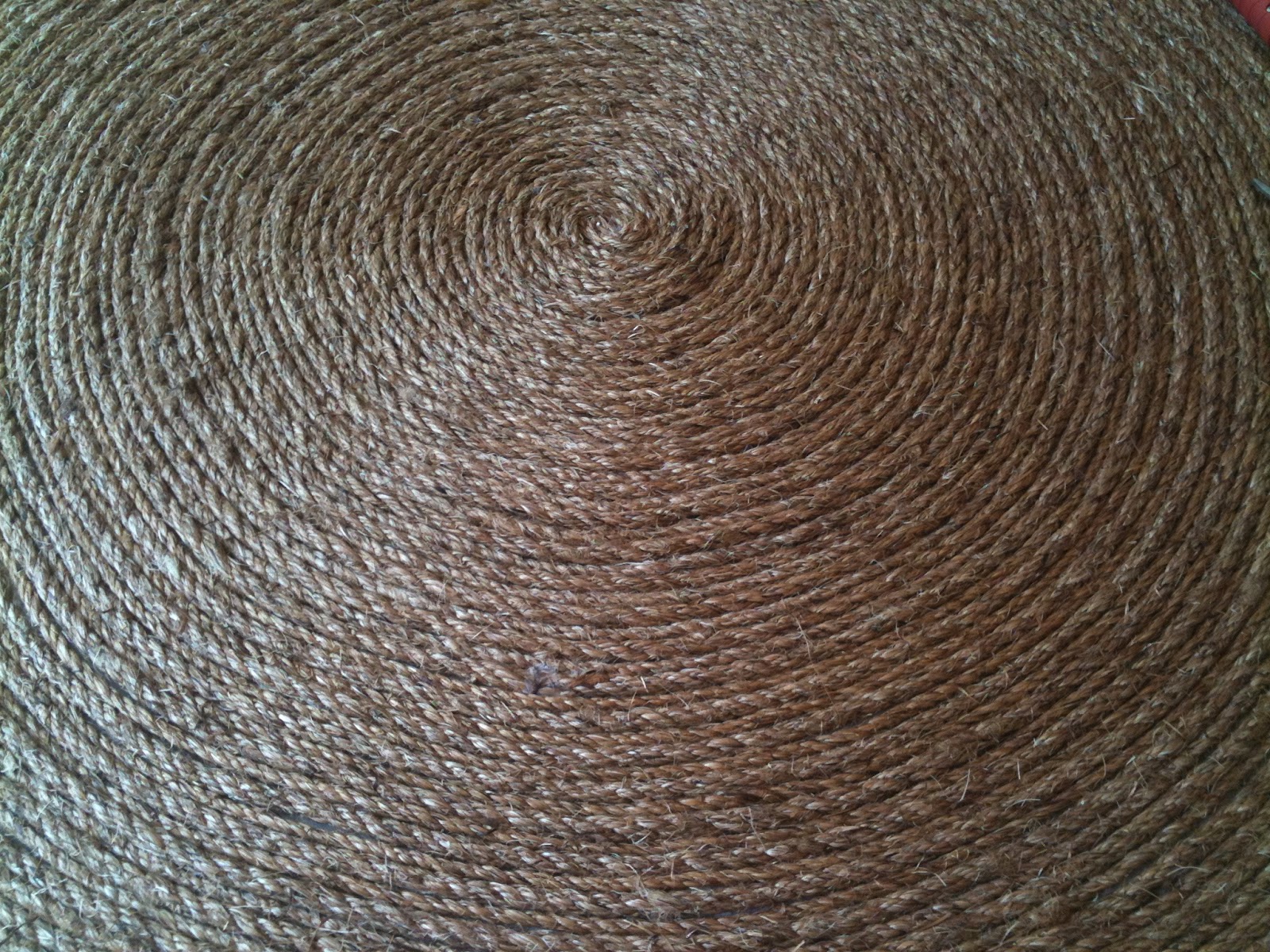 how to make a round rug... - Les Fleurs