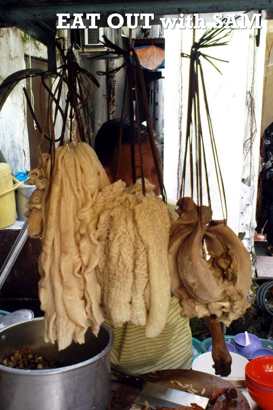 EAT OUT with SAM: Popular Crispy Pig Intestine 'Chee Cheong Jook ...