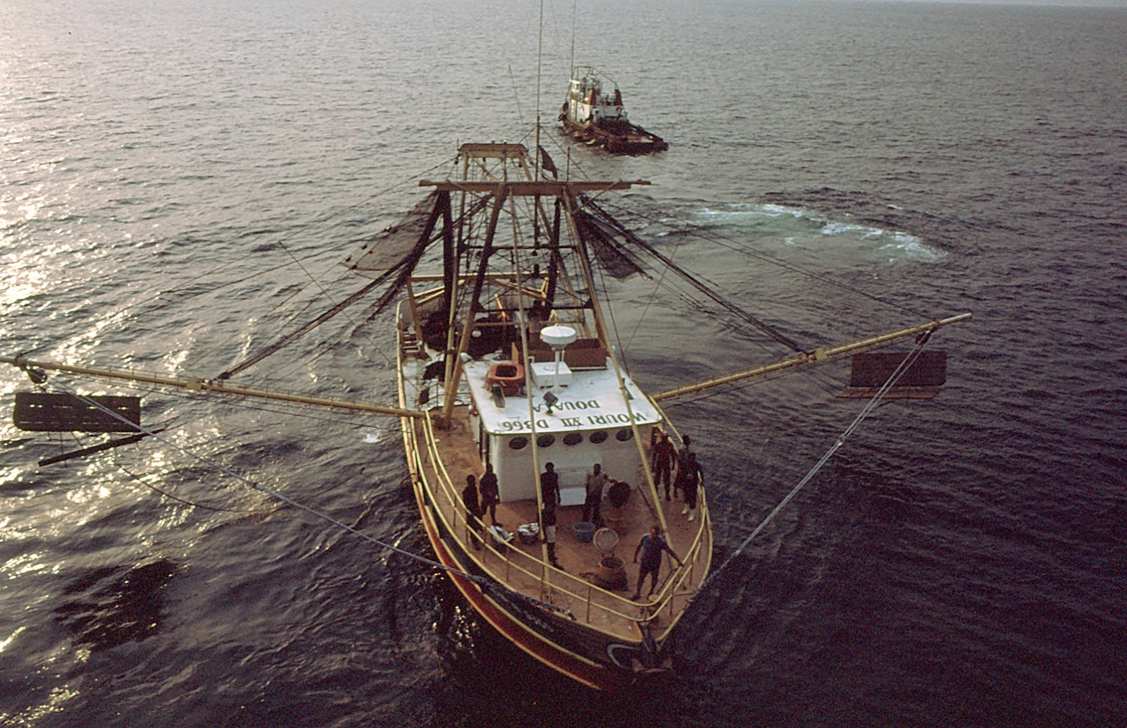 'ZIEN EN WETEN': LEPTON S.S. SHELL TANKERS B.V. (DEEL 2/4)