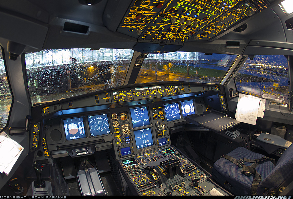 FSX Airbus Cockpit Upgrade in gray/silver color