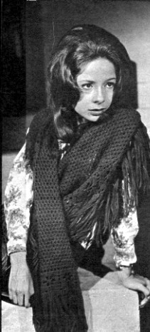 Astros em Revista: DÉBORA DUARTE UMA VIDA DIANTE DAS CÂMERAS