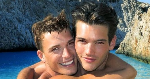 Speedobum Speedo Friends Smiling Hug