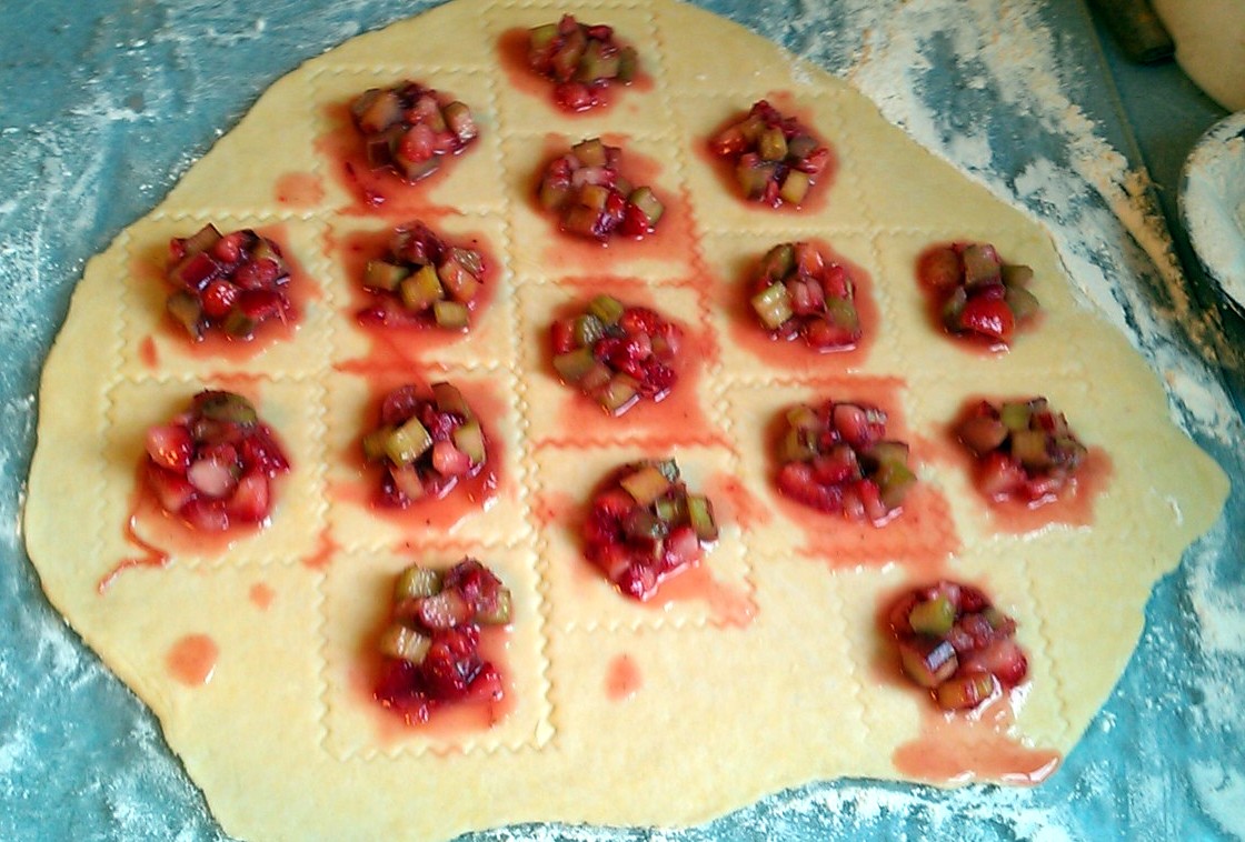 Kissing the Cook: Strawberry-Rhubarb Pastry Ravioli