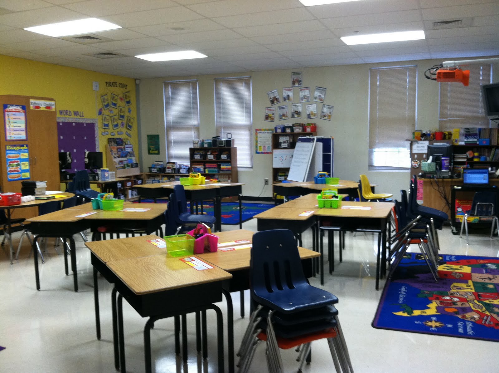 Ginger Snaps: Ahoy Mateys! Welcome to Room 302!