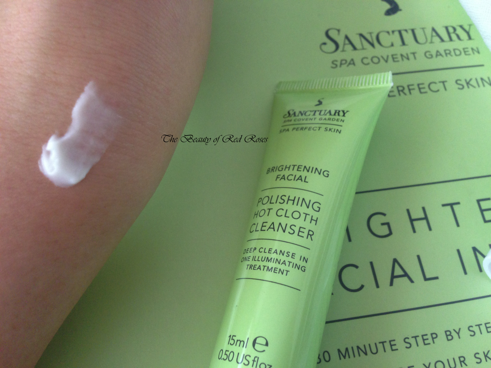 The Beauty of Red Roses: Sanctuary Spa Brightening Facial In-A-Box