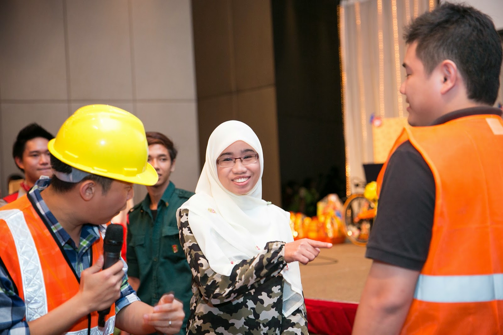 Kisah Aku & Shaklee: Tema Annual Dinner...uniform??