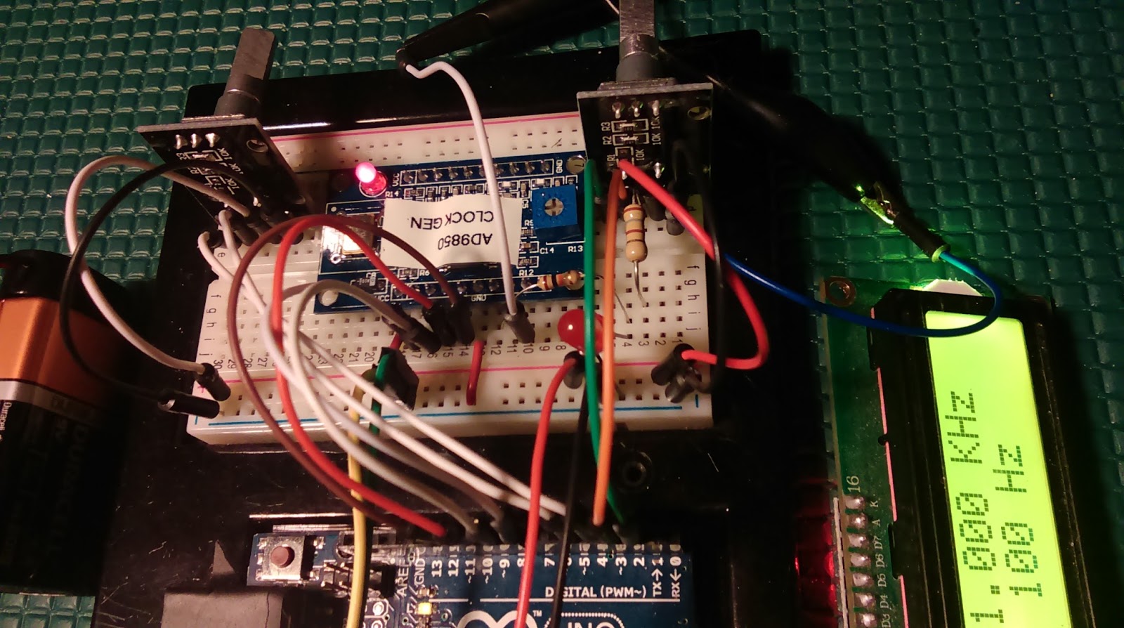 Arduino Project: AD9850 Clock Generator with Arduino