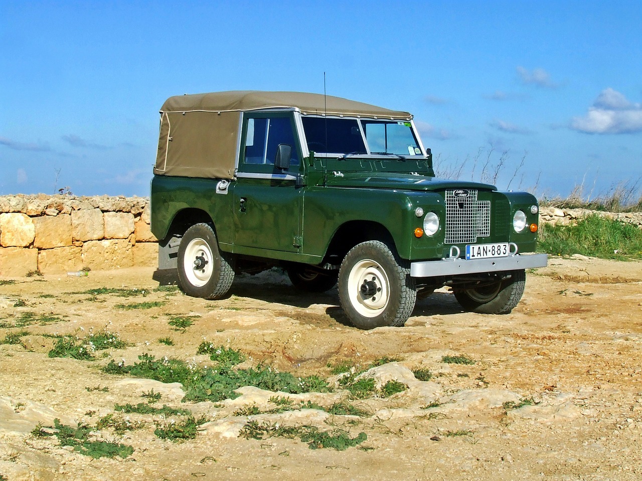 Land Rover old model | Photohub Hd
