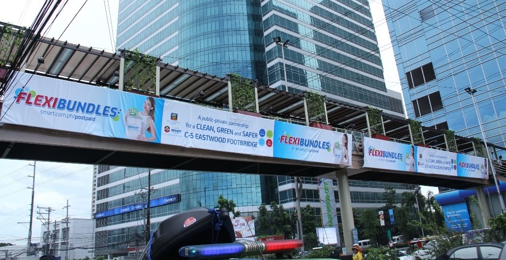 Smart supports MMDA’s “Adopt-a-Footbridge” Program
