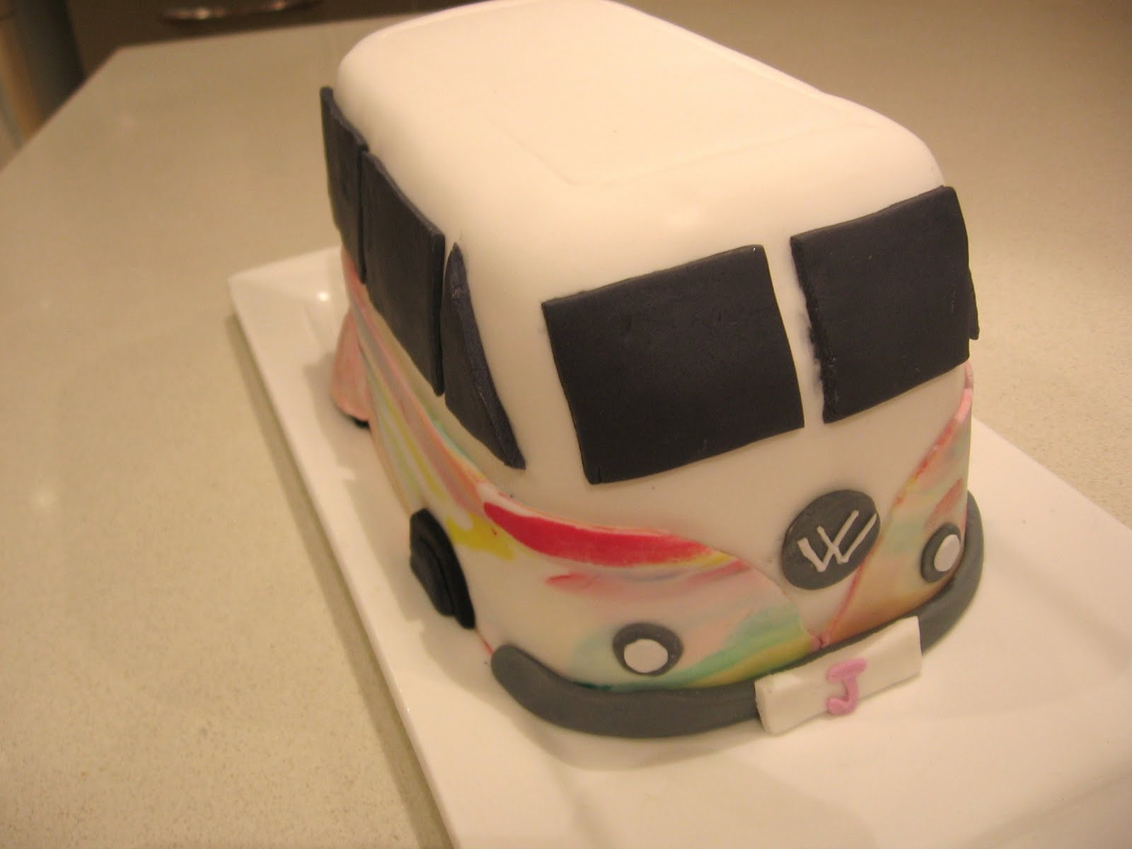 Rachel Warner Cakes: June 2011