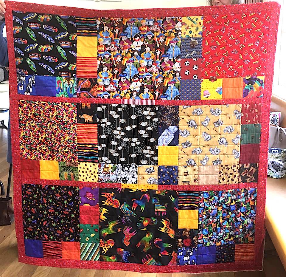 Fairholme Quilters: Community quilts
