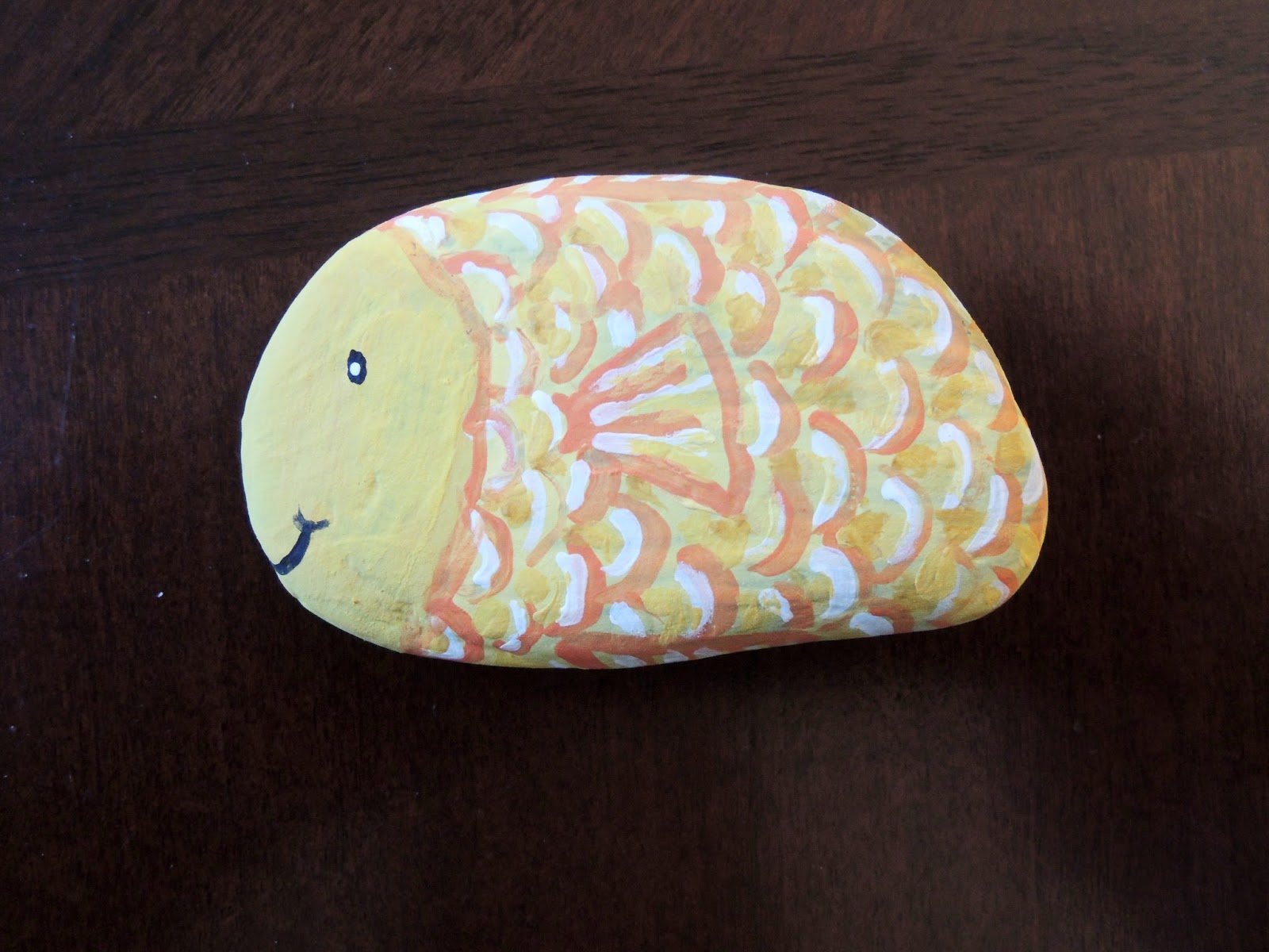 Holly Goes Lightly: Painted Fish Stones