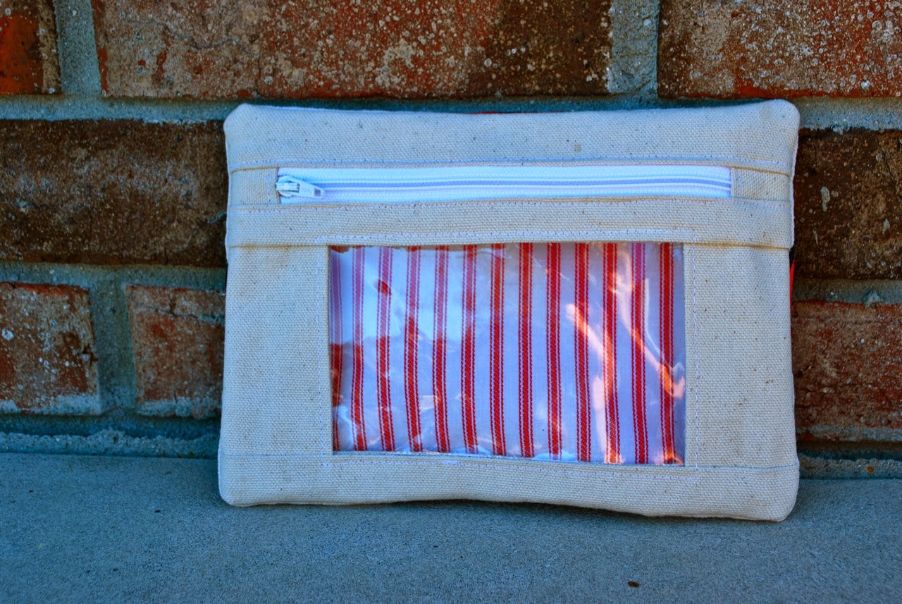 Roonie Ranching: Neat Finish Window Pouch Tutorial