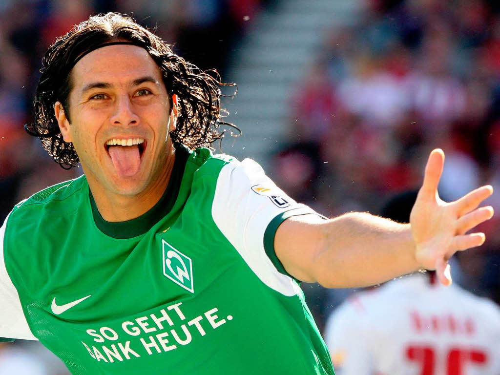 CLAUDIO PIZARRO MARCO GOL 150 EN BUNDESLIGA