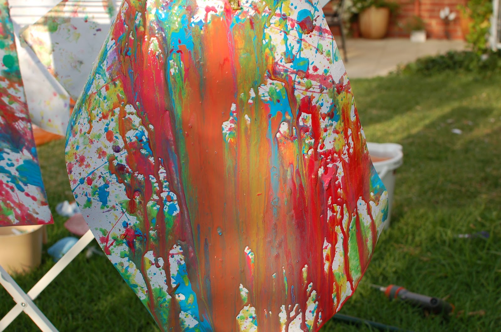 Sunnyside Art House: Splatter Painting like Jackson Pollock