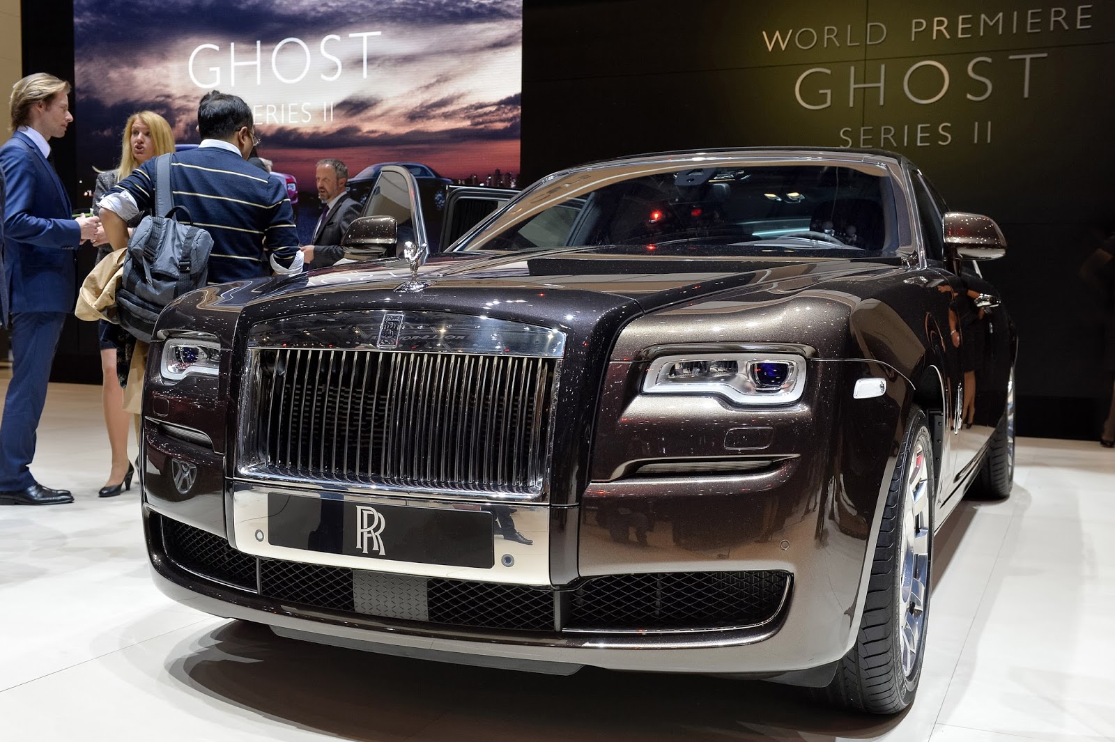 DIAMOND CLUB CAR: 2015 Rolls Royce Ghost Series 2
