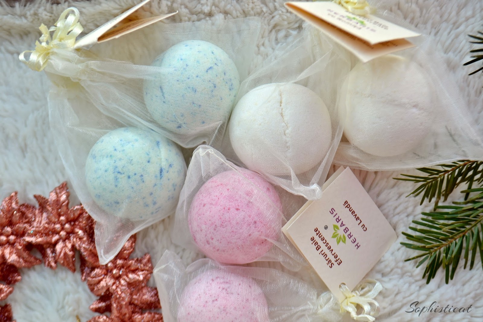 Aromaterapie și relaxare cu sarea de baie efervescentă Herbaris