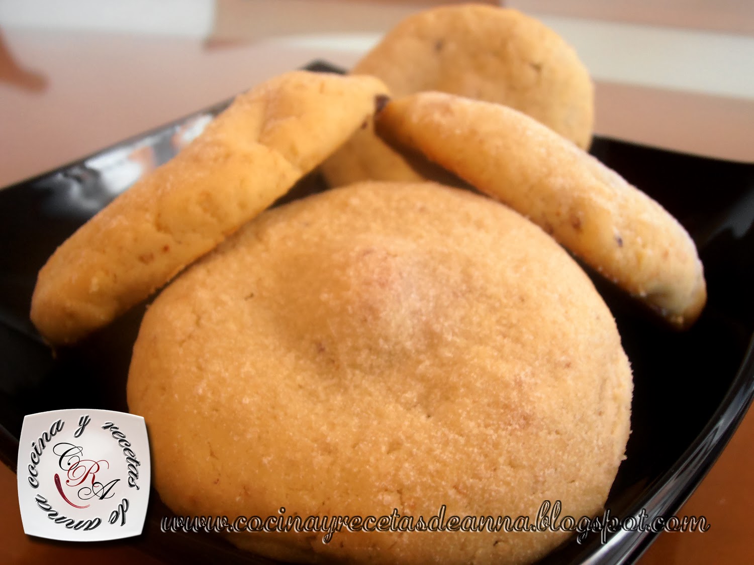 COCINA Y RECETAS DE ANNA: GALLETAS RELLENAS DE CREMA DE CACAO Y AVELLANA