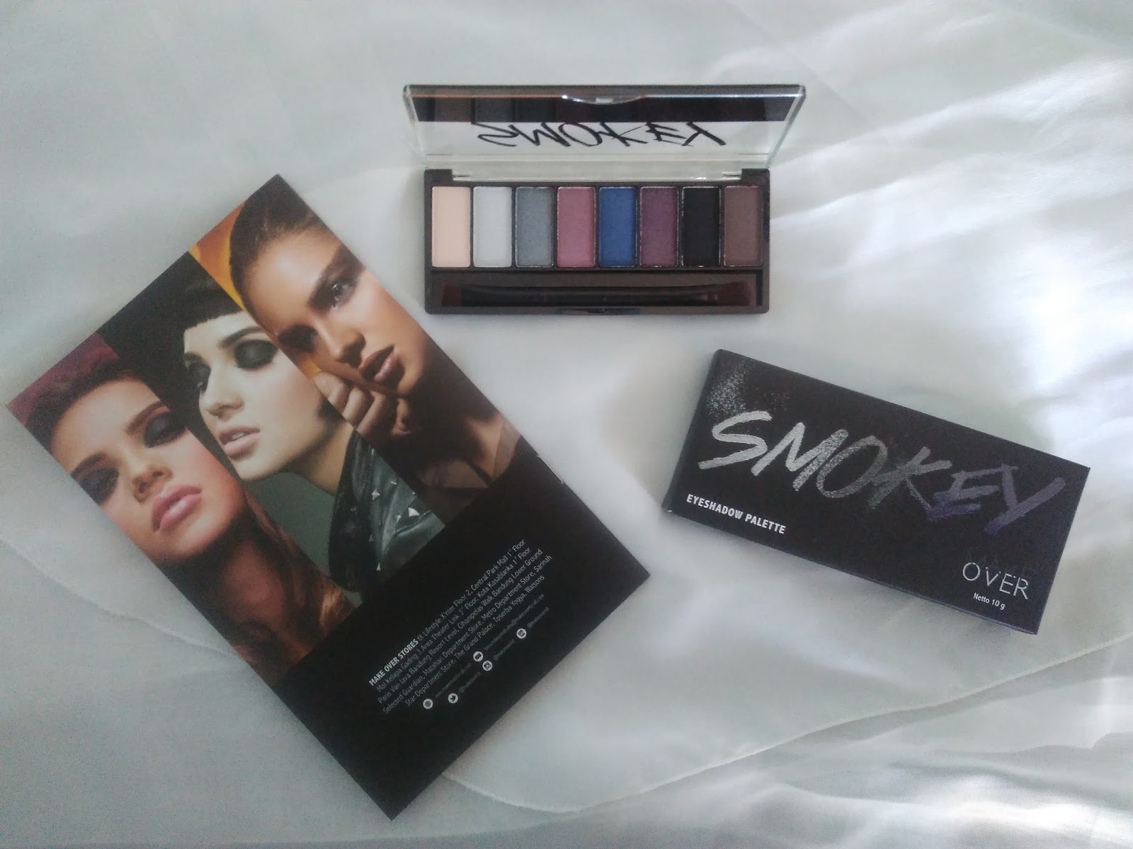 Hi there, Stranger!: [Review] Makeover Smokey Eye Shadow Palette and ...