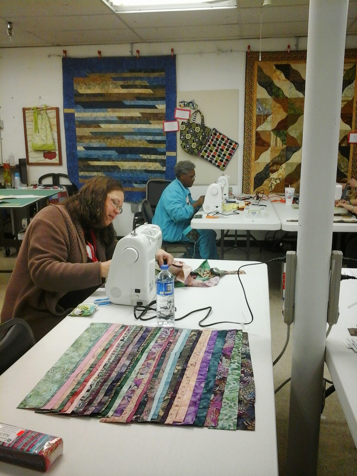 Mary Jo's Cloth Design Blog: Sewing, Quilting, & Home Décor in April!