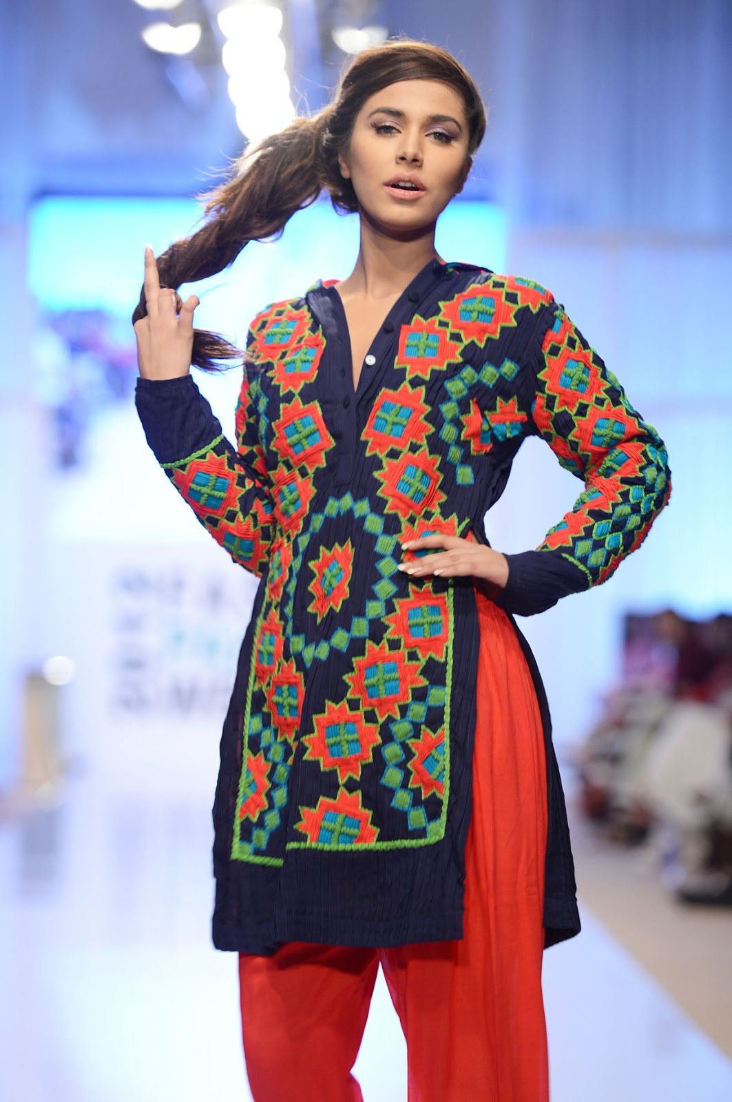 Mughni FASHION: sindh fashion
