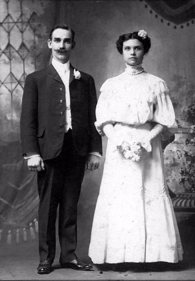 Wedding in Early Photography: 33 Lovely Photos of Just-Married Couples ...