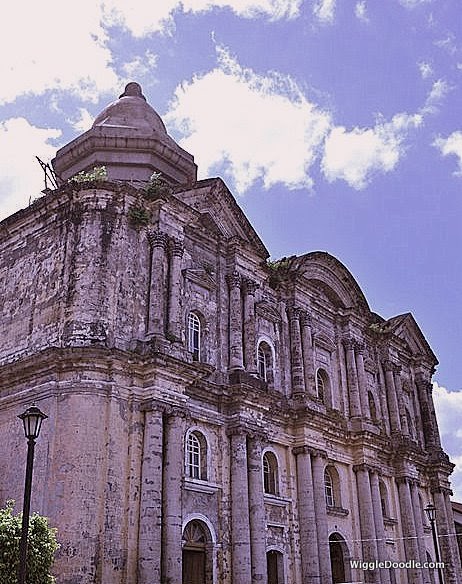 WiggleDoodle: Taal Heritage Town: The Churches