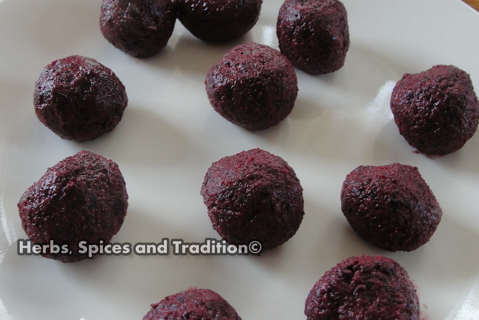 Herbs, Spices and Tradition: BEETROOT BALLS IN CREAMY SAUCE/BEETROOT ...