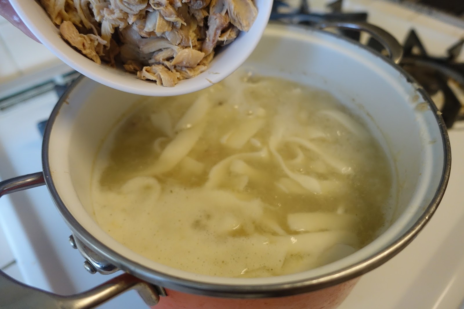 Khaub Piaj (Ko Pia)- Hmong Chicken Noodle Soup - Kathy Nom Nom