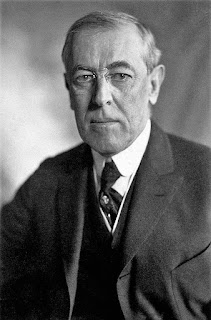 O cão que fuma...: O Estado policial fascista de Wilson