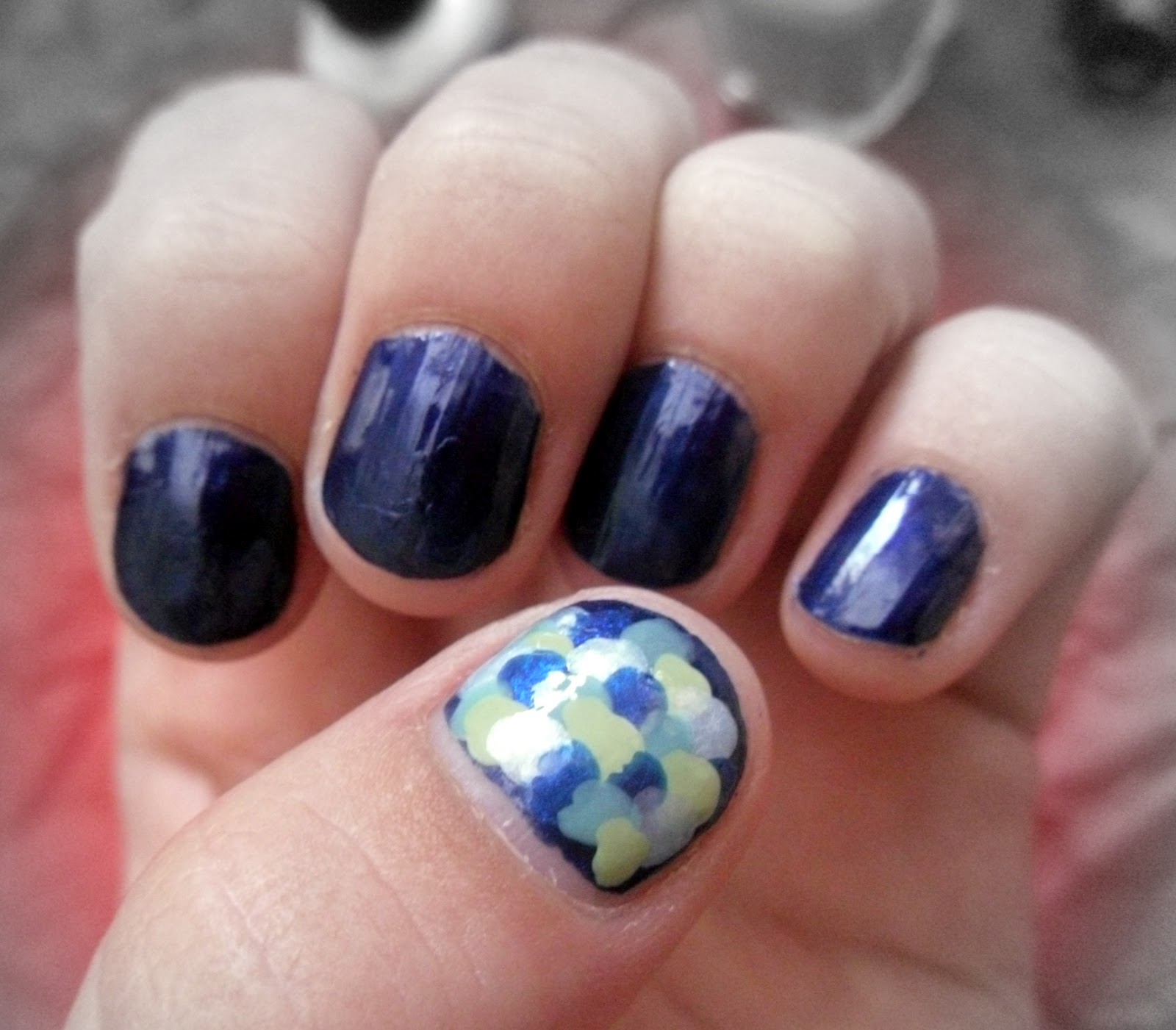 Nail DIY: Mermaid Manicure - College Gloss