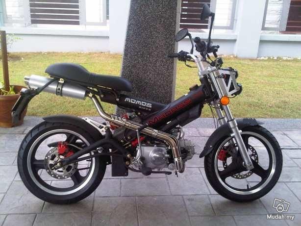 motorcycle you like: MOMOS MADASS 125